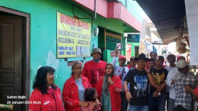 Blusukan di Pasar, Budi Leksono Caleg DPRD Kota Surabaya Bagi-Bagi 2000 ...